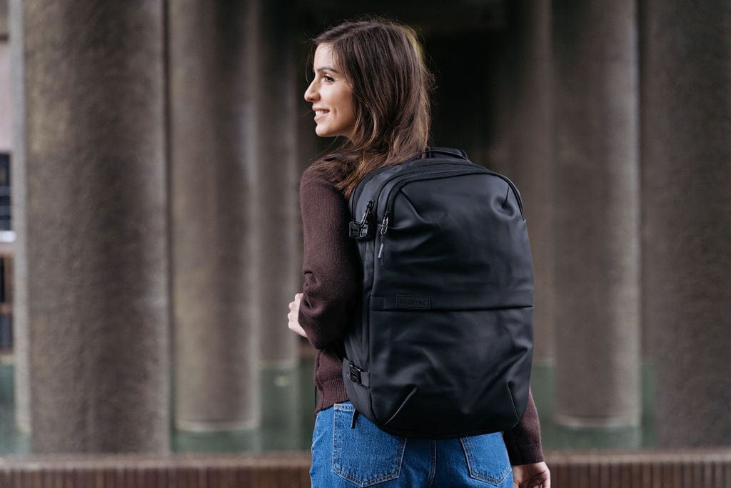 Backvac® | Patented Vacuum Compression Backpack